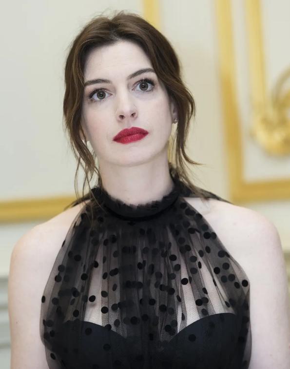 Female liar, the goddess Anne Hathaway also has some serious moments ...
