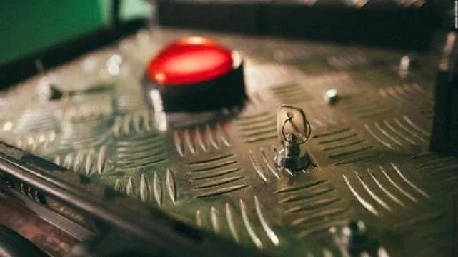 How did the Soviet Union respond to the "perimeter/dead hand" system of ...