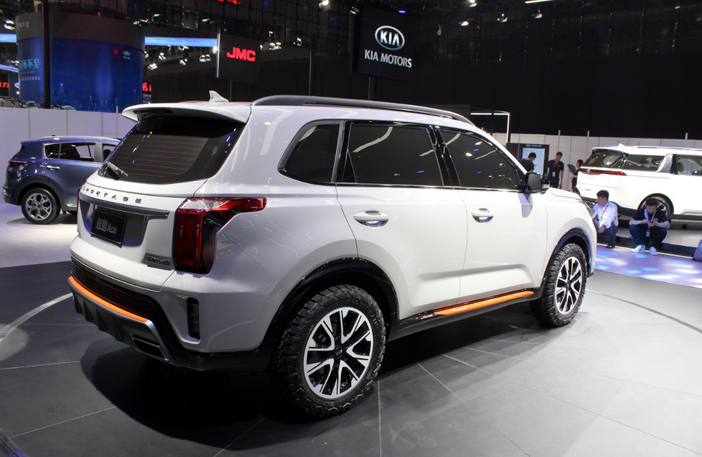 The new Kia Smart Run is unveiled, a two-wheel-drive city SUV, but it ...