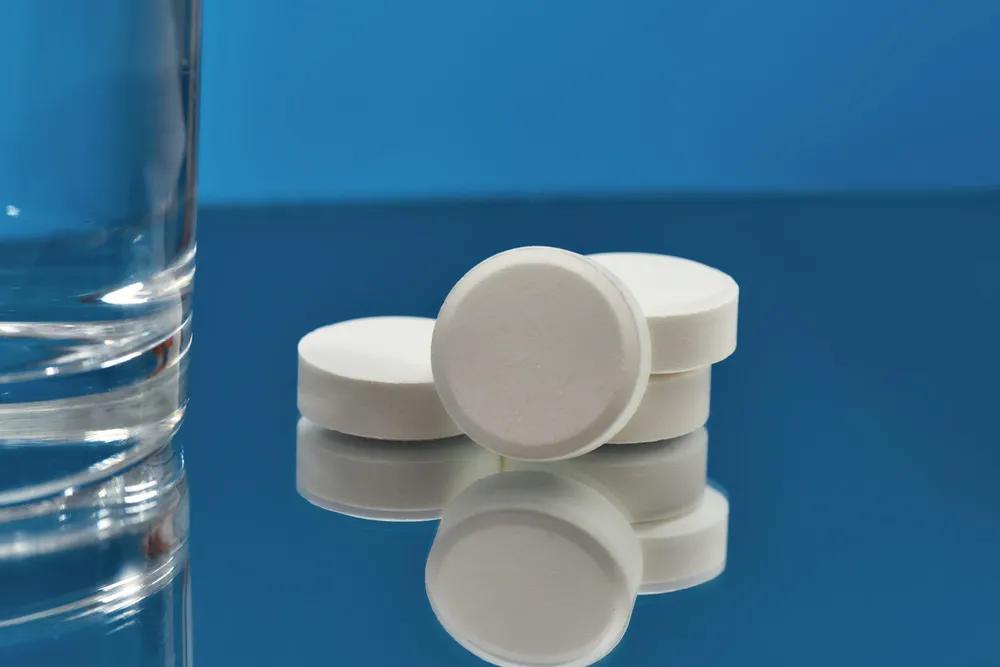 What kind of water is better for taking medicine?This water is the ...