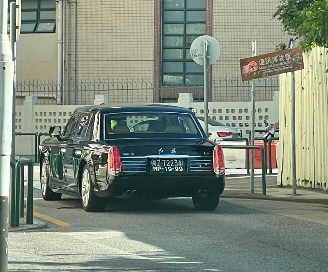 Macau's first Hongqi L5, Chen Mingjin's car, the license plate number ...