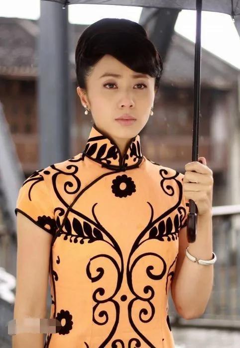 Sun Li Stunning Photo Album - iNEWS