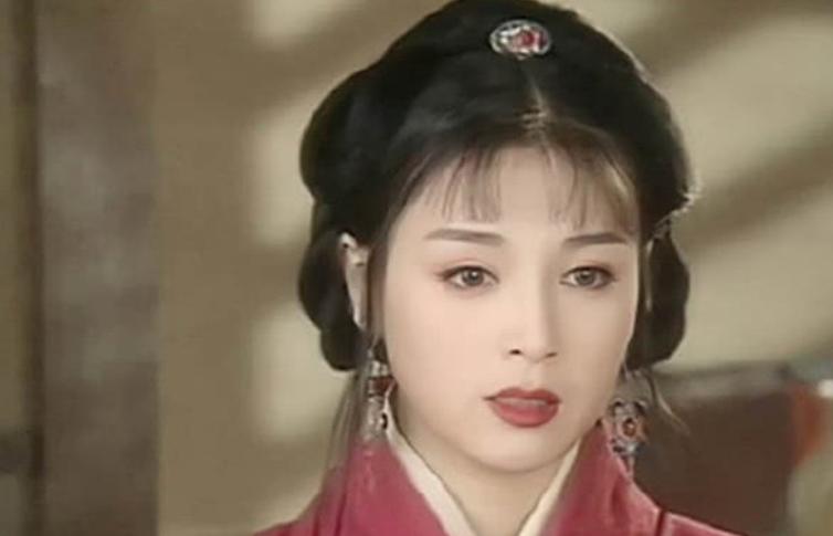 She is the most beautiful Zhao Feiyan, she chose to retreat due to life ...