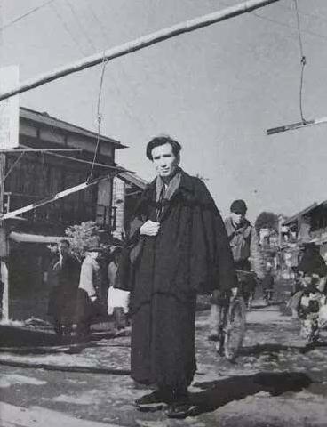 Osamu Dazai committed suicide 5 times and committed suicide by throwing ...