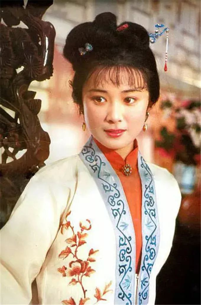 Thirty years ago, Zhou Xun made his first film, which was the subject ...