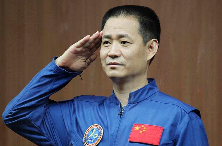 The 3 astronauts of Shenzhou 12 were exposed. Why did the 56-year-old ...