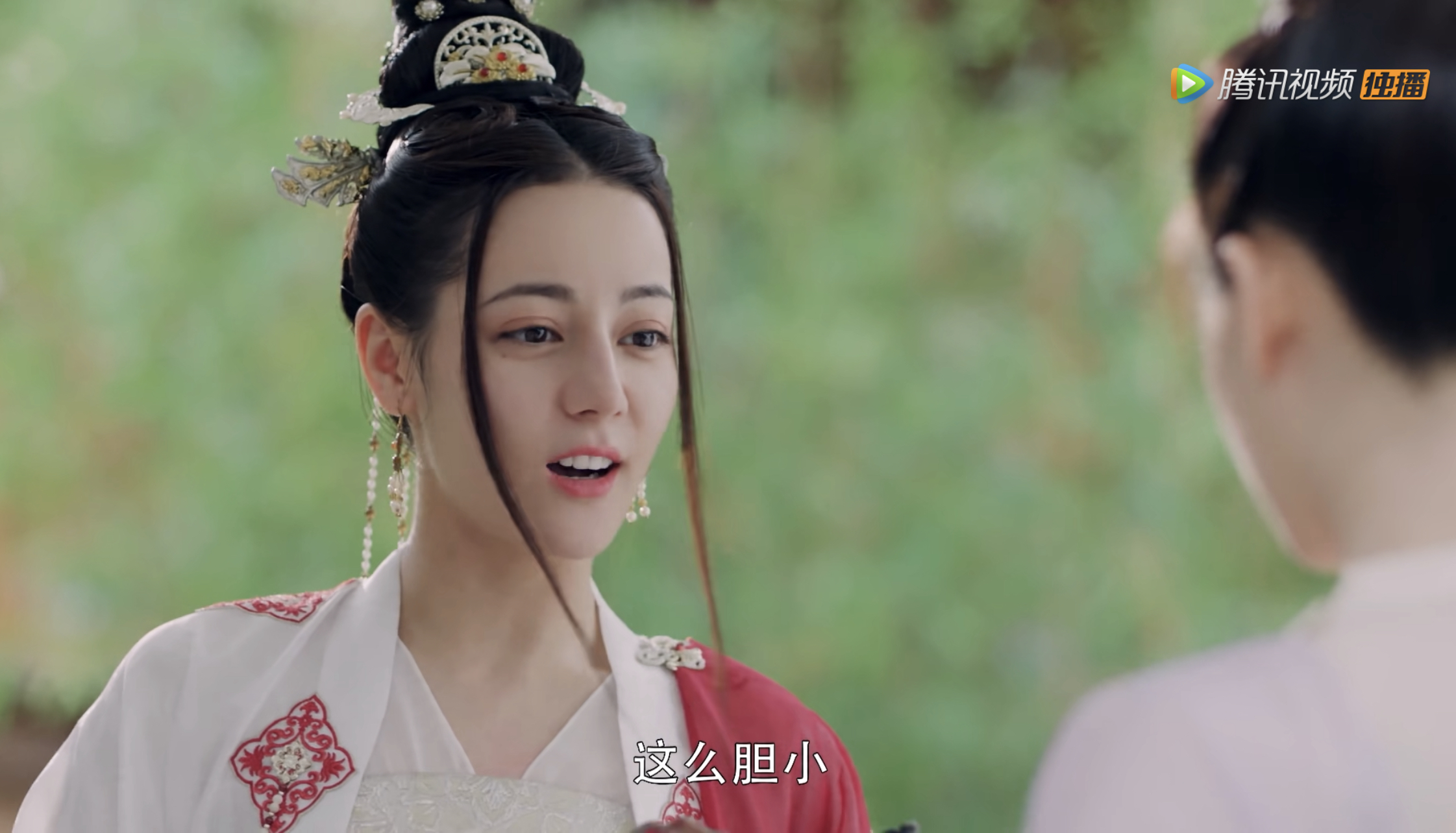 "Long Song Xing": Reba's modeling and acting skills cause controversy ...