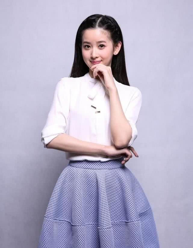 Pure and beautiful milk tea sister Zhang Zetian - iNEWS