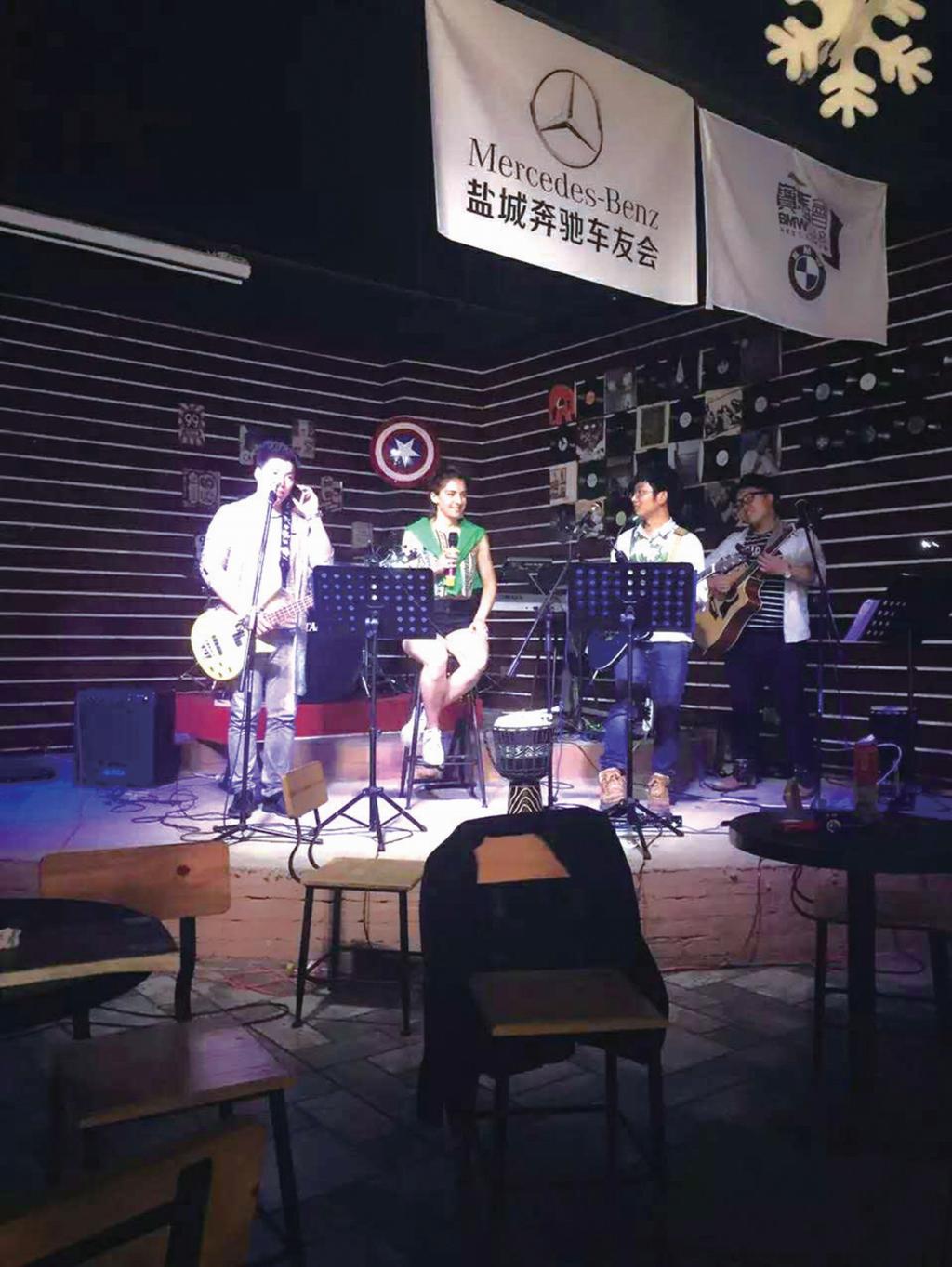 Covering Chinese songs in French, French girl Ai Li's journey of ...