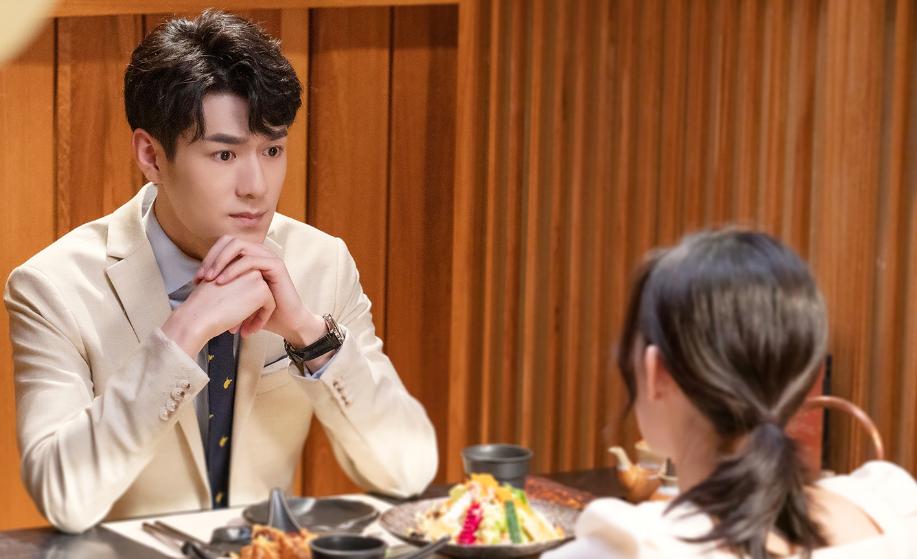 It's just a marriage relationship: Gu Xixi couldn't help her feelings and threw herself into Yin ...