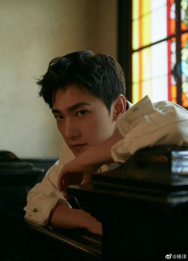 Yang Yang was accused of letting his girlfriend take pills for ...