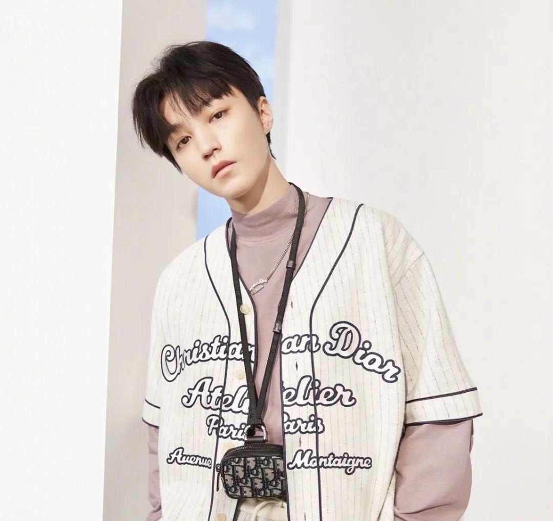 Little gossip, Yang Zi, Wang Junkai, Chen Xiaojun, Zhang Bichen - iNEWS