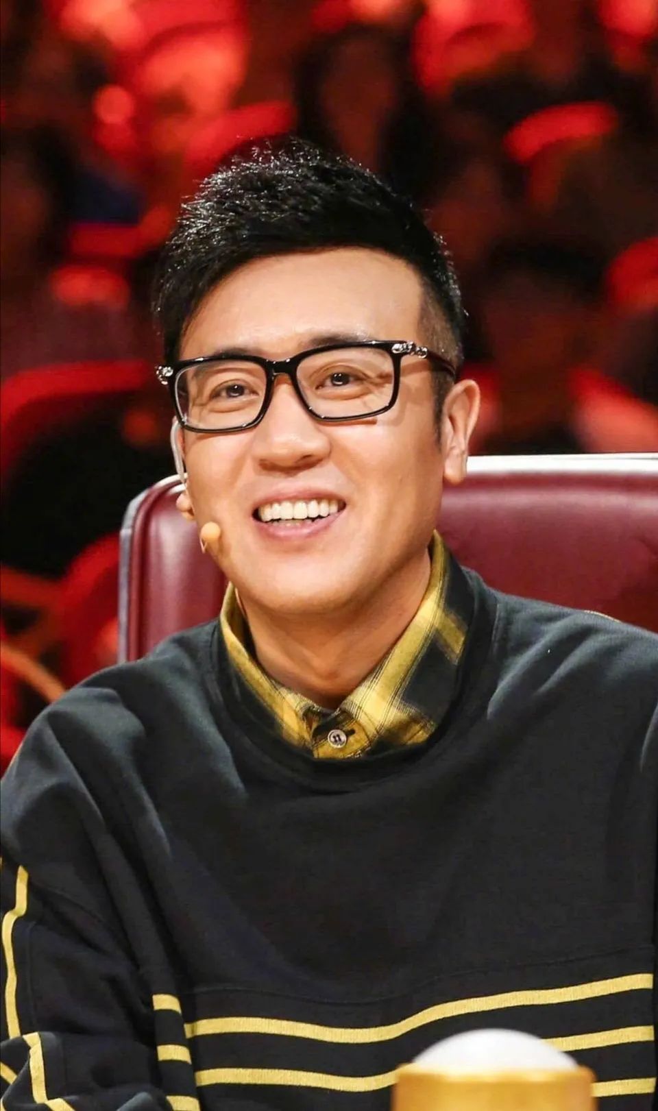 Famous actor Yu Hewei and his wife Song Linjing see their sweet ...