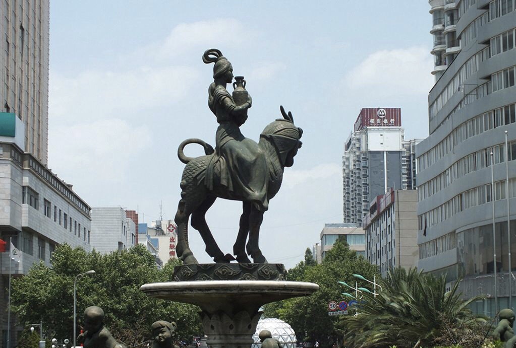 Do you know all the famous city sculptures of Qilin Fairy, Ashima ...