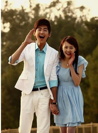 A sweet photo of Zhang Han and ex-girlfriend Zheng Shuang - iMedia