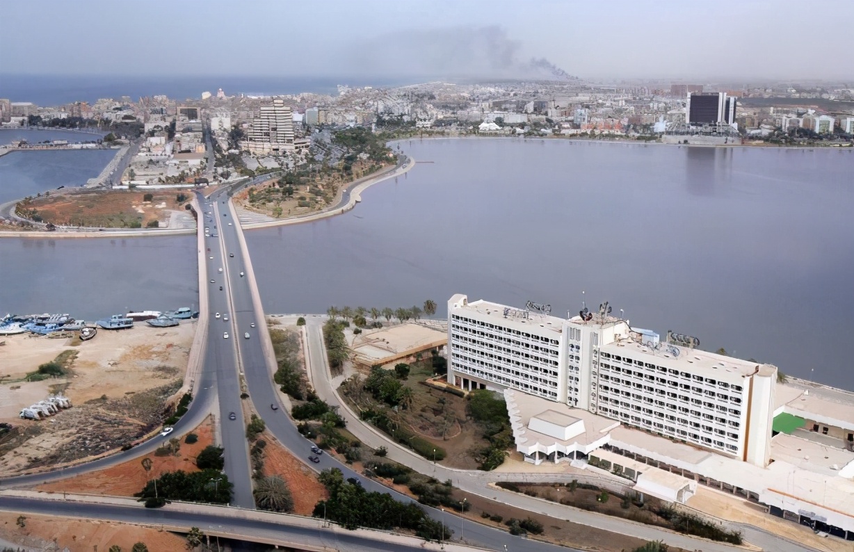 In 2008, the Libya per capita GDP was higher than the US $ 10,000, so ...
