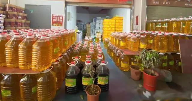 I heard that there are special oils for crayfish and deep-fried dough ...