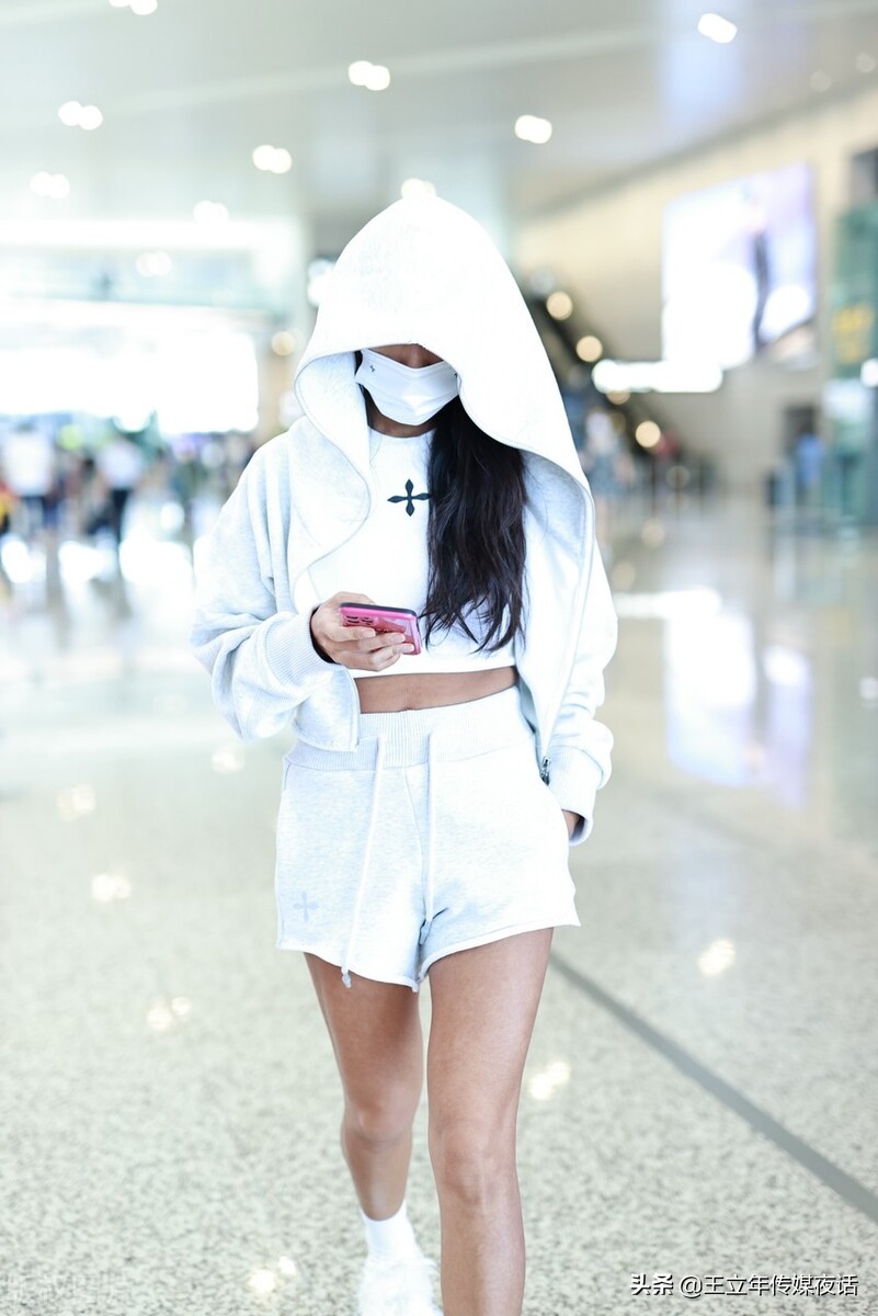 Jike Junyi, "Don't Be Afraid", "Legend of White Ghosts: Escape", "Intrepid Fearless" - iNEWS