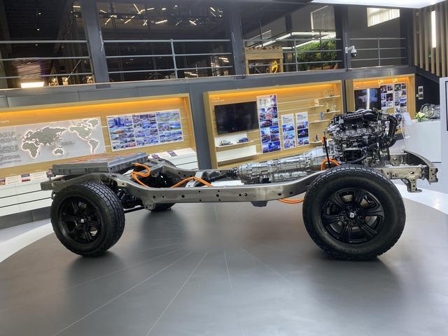 Tank's strongest off-road platform: 3.0T +9HAT vertical P2 hybrid ...