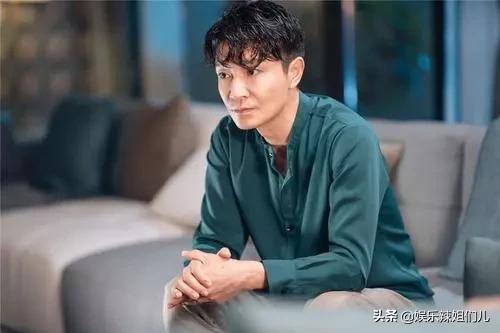 The most handsome "scumbag" Li Zonghan is 45 years old, not greasy, and ...