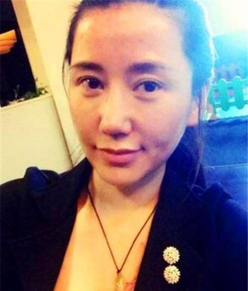 The romantic and chaotic love history of "Huang Ama" - iNEWS