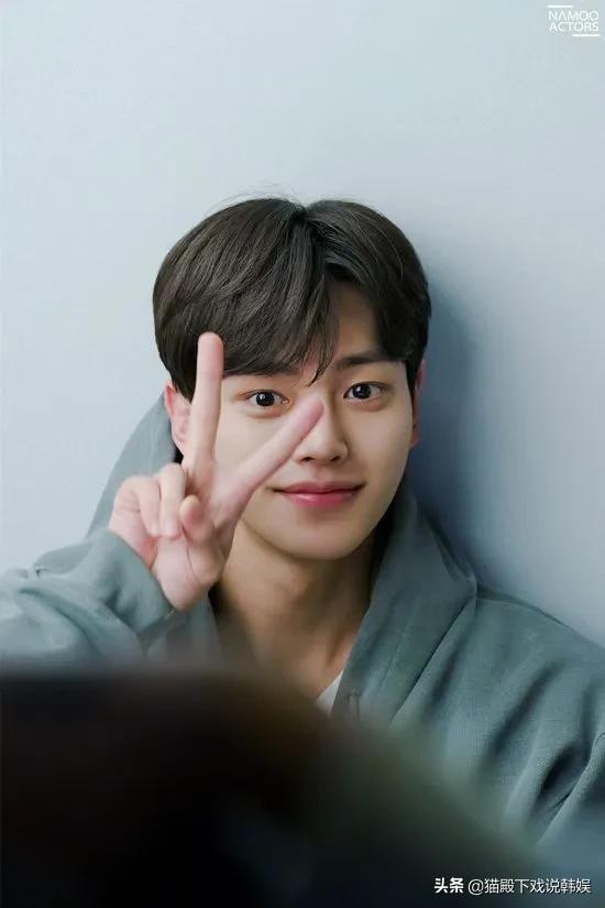 South Korean popular actor Song Jiang returned to the new drama ...