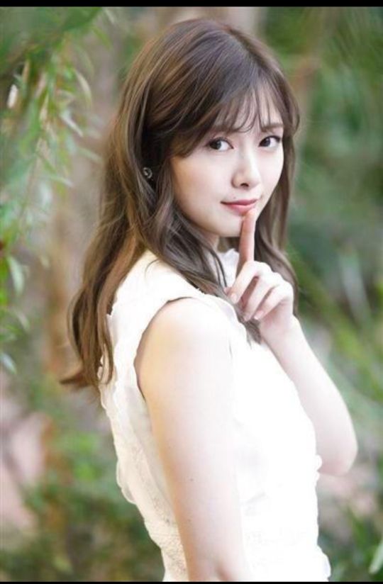 Japan's most beautiful star Mai Shiraishi - iNEWS