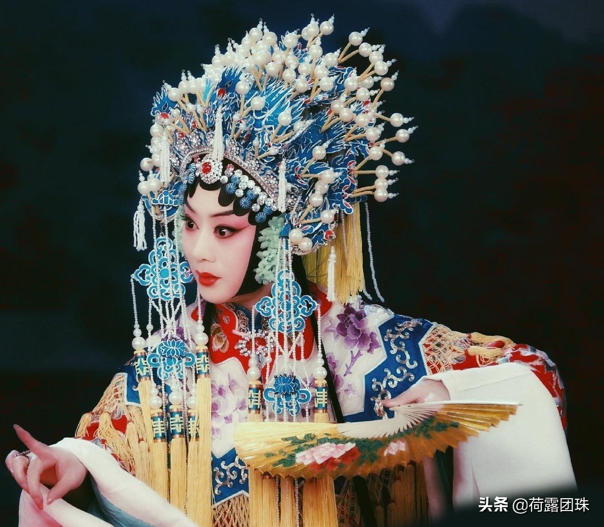 The singing method of Peking Opera male dancer is now crooked - iNEWS