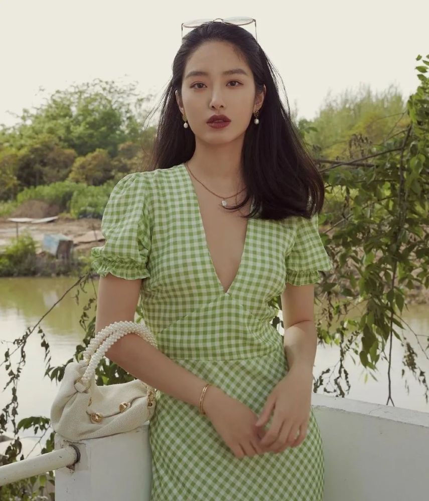 Yang Caiyu, after Liu Yifei's godfather praised her, did she get what ...