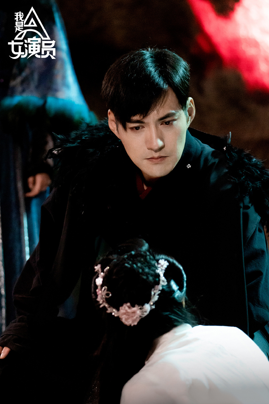 42-year-old Yan Yikuan played Xufeng, and his face slammed Deng Lun ...