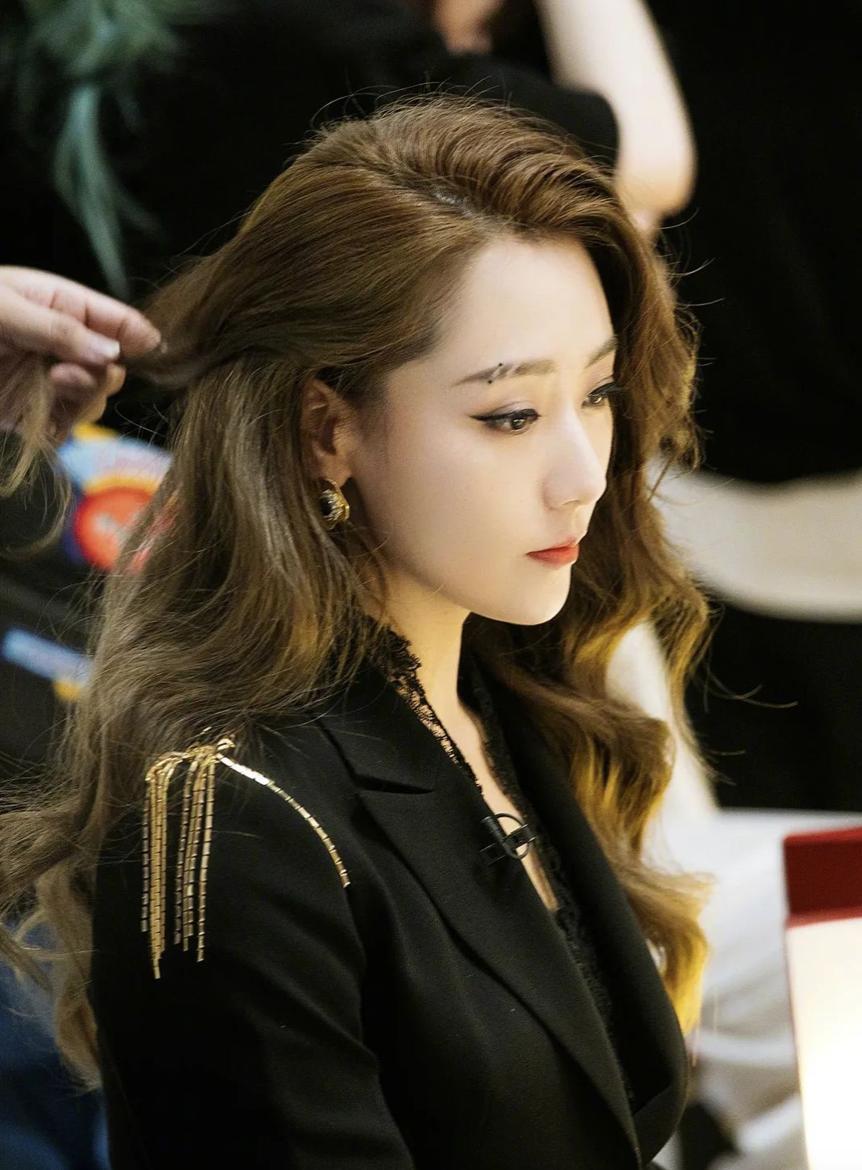 Blind date with Bai Bing failed, 9 brands ceased their cooperation, what happened to Li Yuantao ...