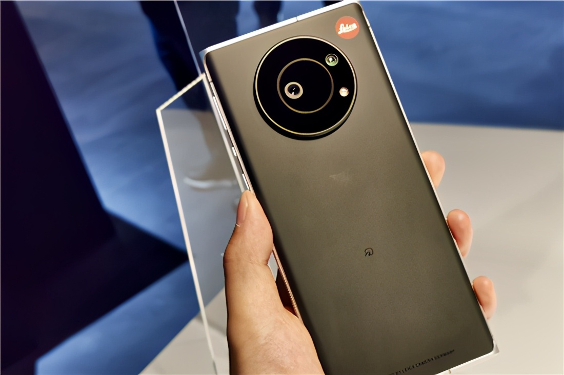 Leica's first smartphone, Leitz Phone 1, starts at the top level - iNEWS