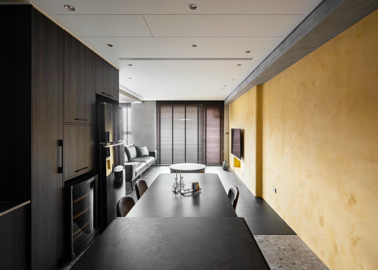 I have seen the designer's 83-square-meter apartment, my 130-square ...