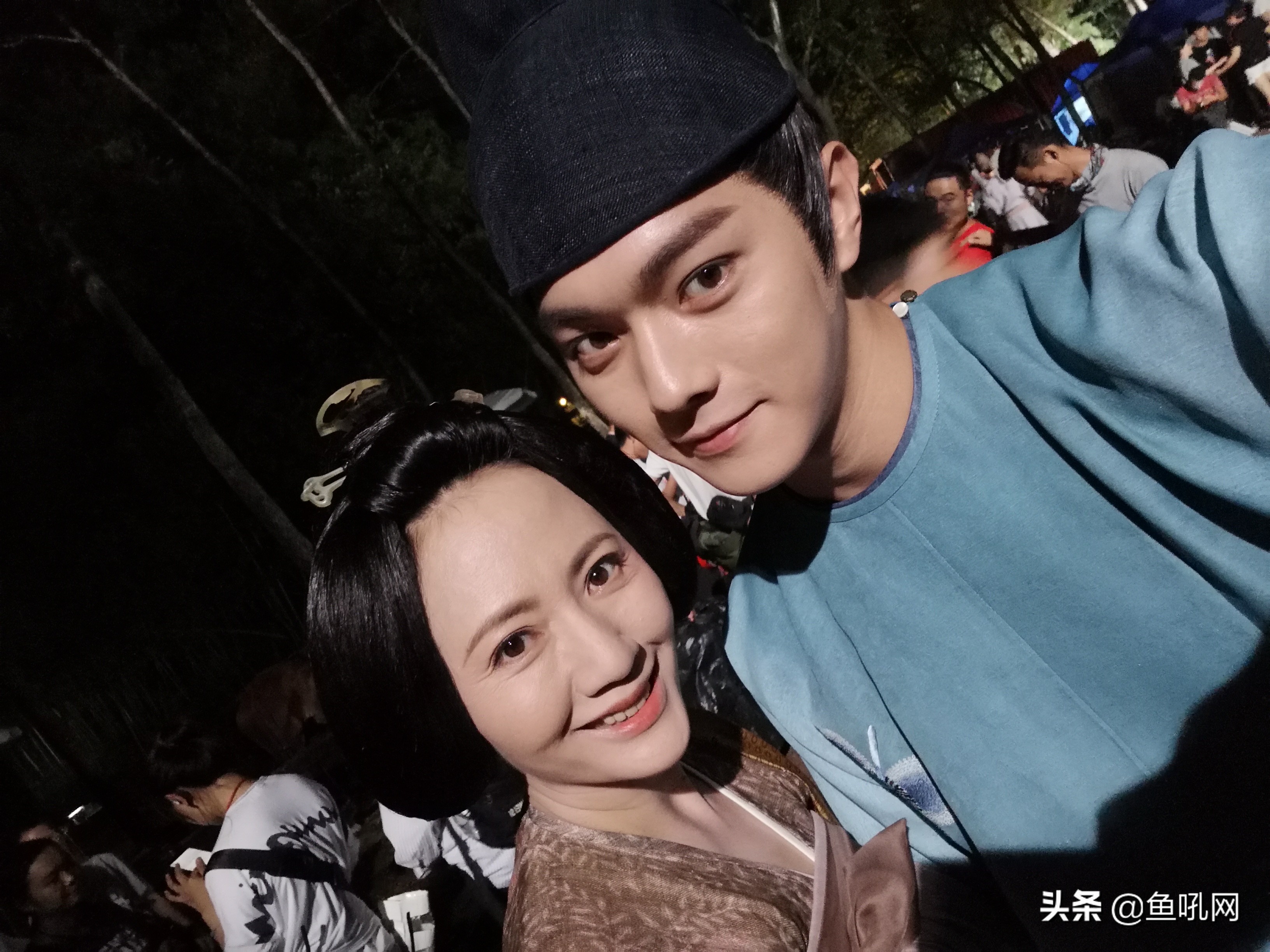 "Zhongliu hits the water" and "Lige Xing" double dramas consecutively ...