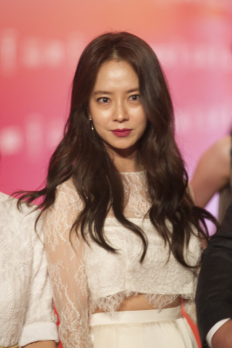 Song Ji Hyo is happy when he sees beer, his voice has changed, and his ...