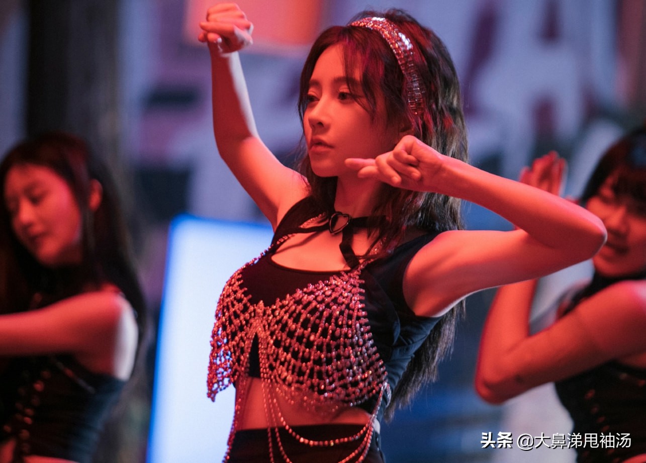 Feng Timo turned into a girl group style!New song MV swept the Internet ...