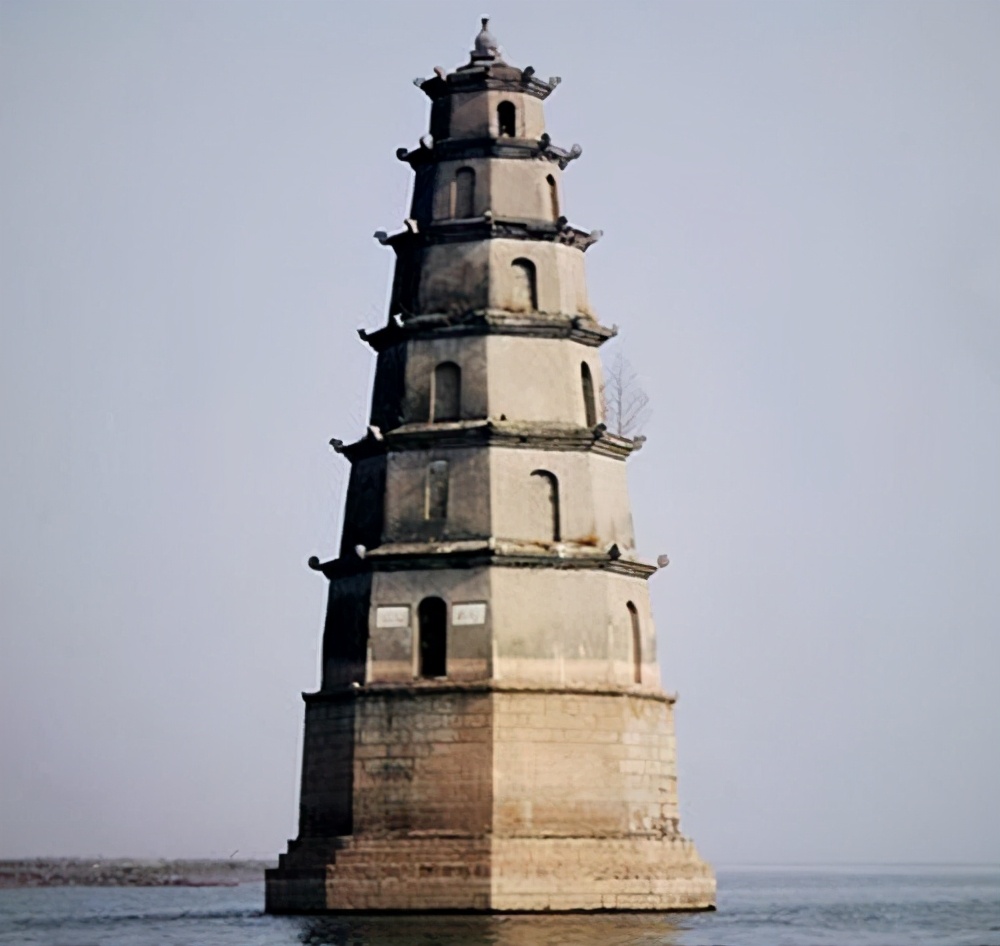 Zhang Xianzhong invaded Sichuan and dug out a Zhuge Liang stone stele ...