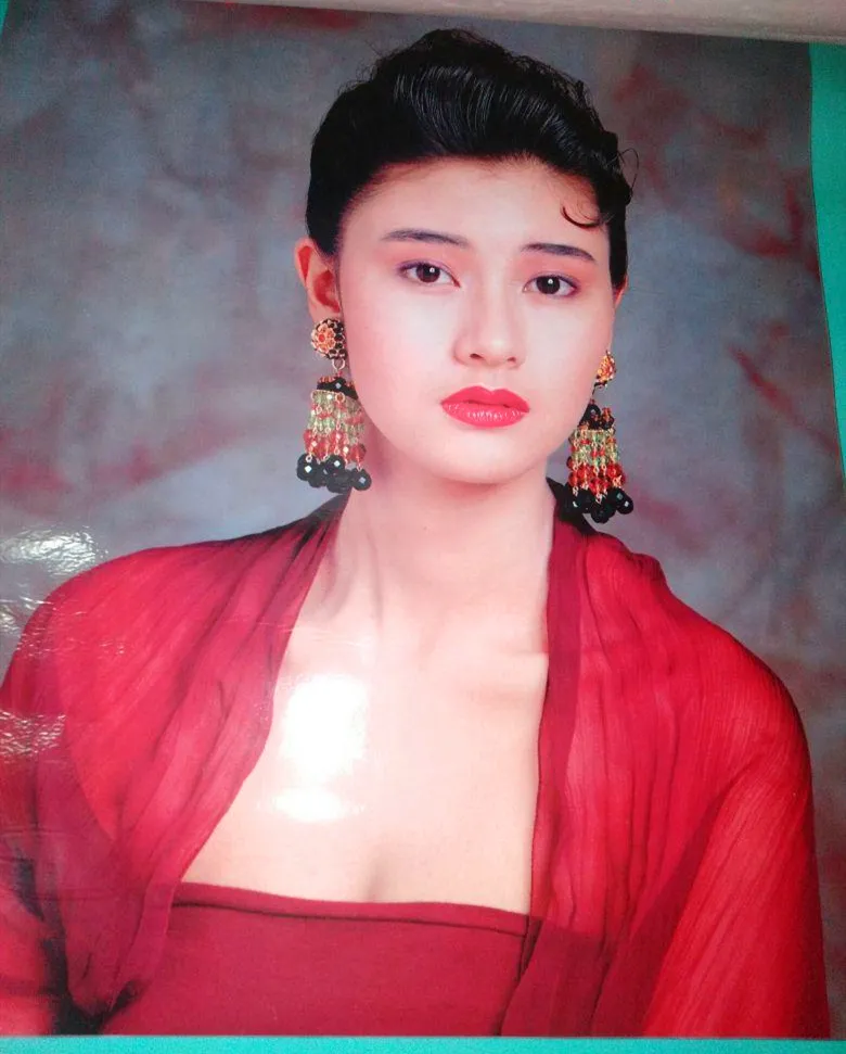 The 80s Hong Kong and Taiwan female celebrities calendar, Weng Meiling ...