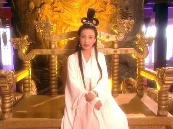 The ancestor Hongjun had three palms, the palm opened the world, the ...