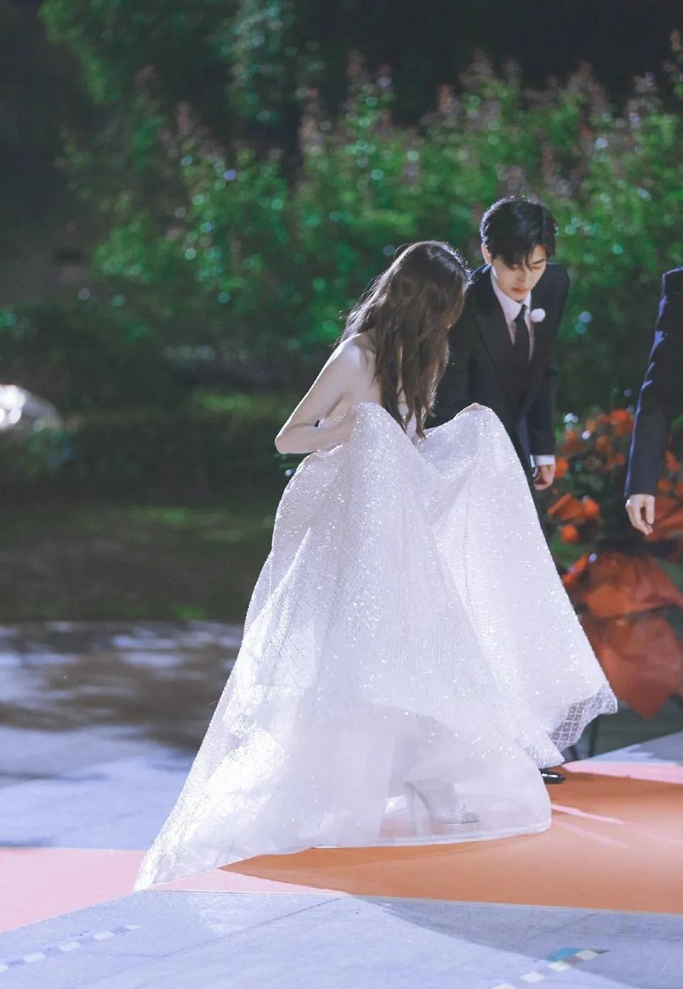 Big brothers and sisters in the entertainment industry, Zhao Liying, Wang Bo, Song Jia and Li ...