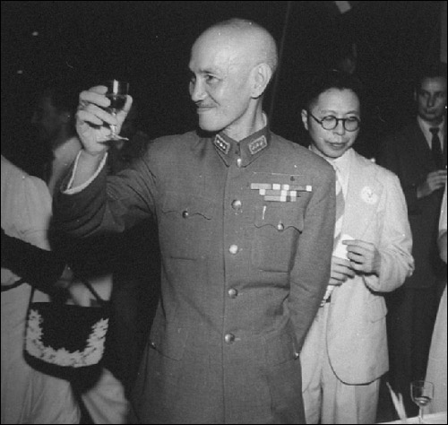 Ma Jiyuan led Ma Jiajun to counterattack Xi'an, madly saying: "3 hours ...