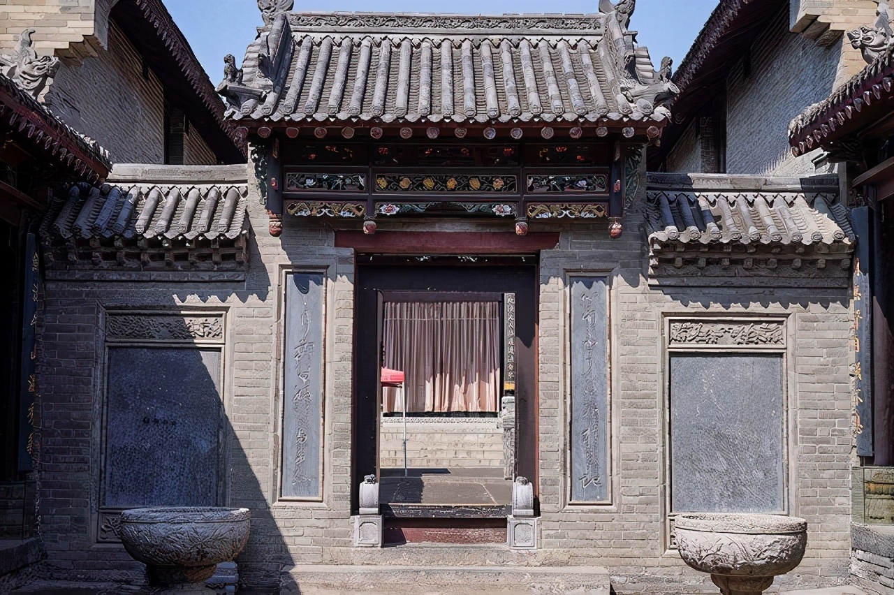 Joined the army at the age of 17 and was promoted to the army commander ...