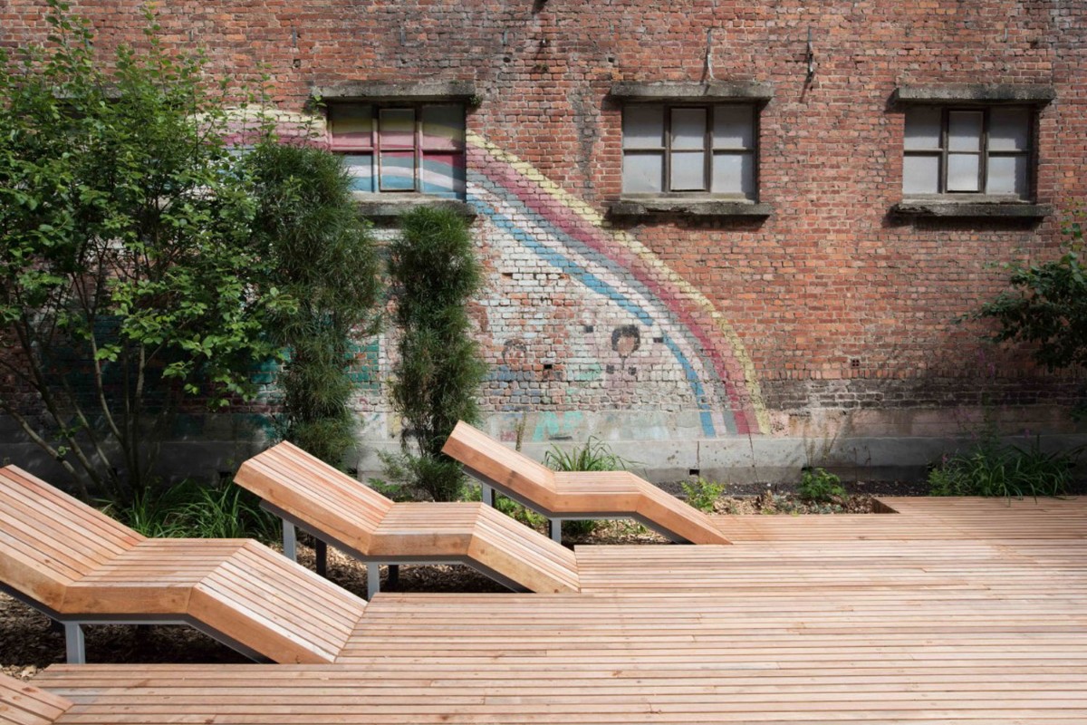 This wave of landscape seat design is so beautiful that I don't want to ...