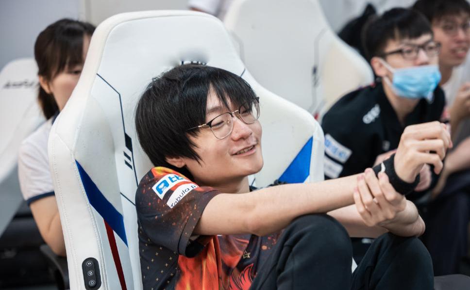 FPX2:1帶走EDG，小天夢回S9，FPX今年或重鑄巴黎榮光？ - 資訊咖