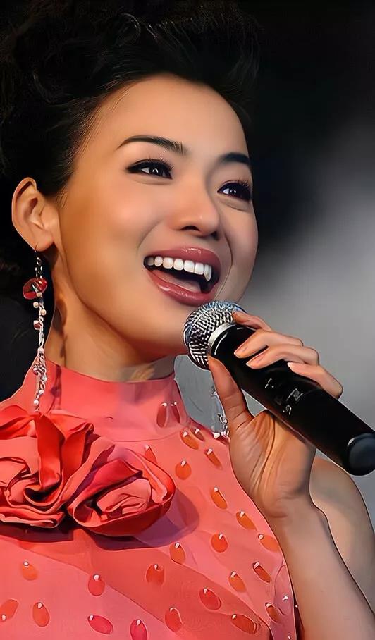 Chen Sisi sing home - iNEWS