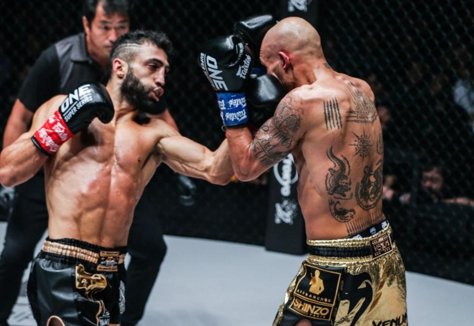 ONE Championship kick boxing legend veteran, how many people can ...