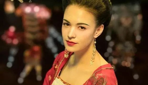 The beautiful and charming lady of Guo Guo, who is not as good as ...