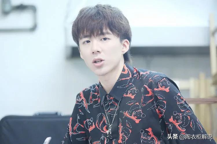 Red Magical Network Red Singer Liu Yining has become: the most ...