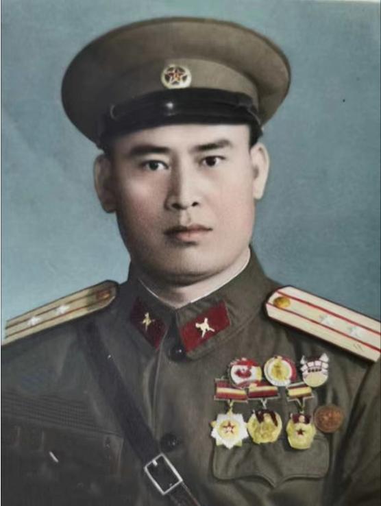 My father is "Guo Zhi". There was a unit in the Sino-Indian ...