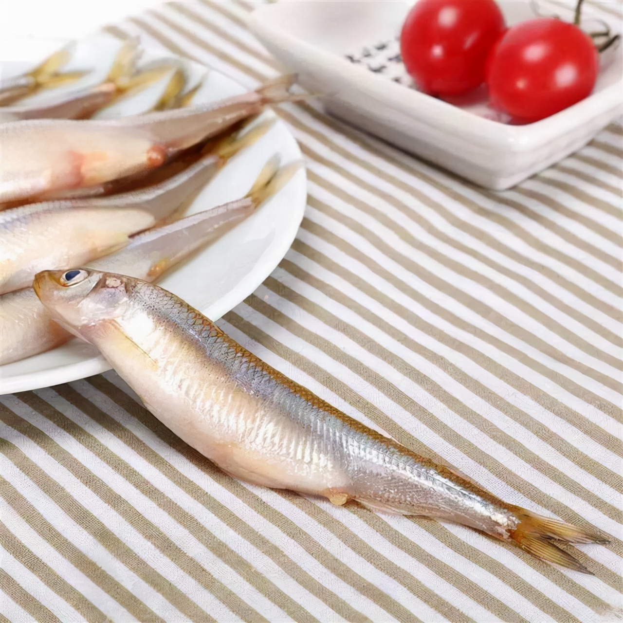 Pond marsh male fish, delicious and nutritious - iNEWS